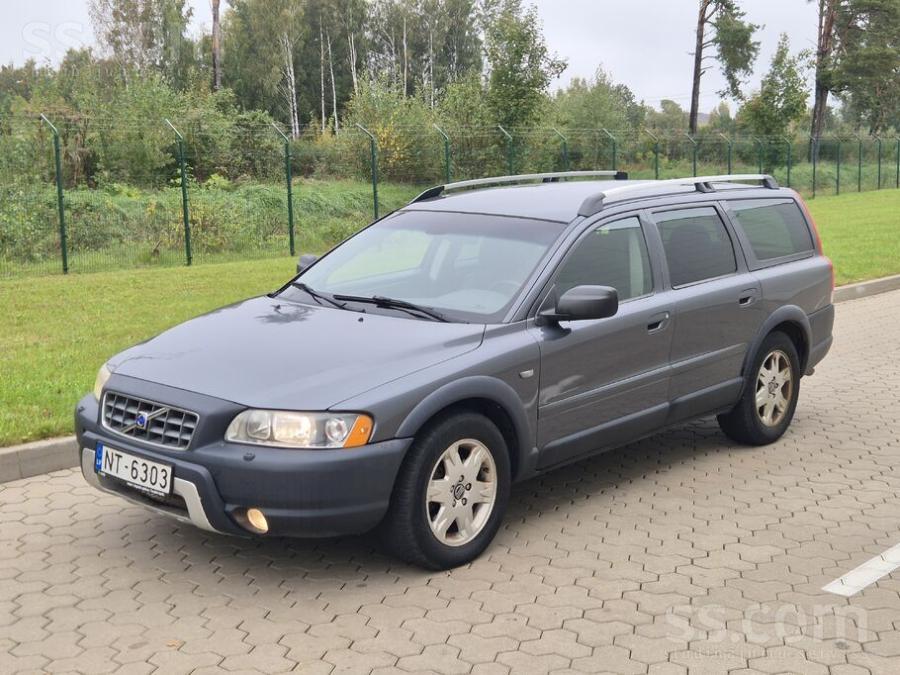 Grey Volvo XC70 2006 in Riga, with an engine capacity of 2.40 L and mileage of 344 thousand km for 2850 €, photo 1 on AUTOMOTO.COM.LV