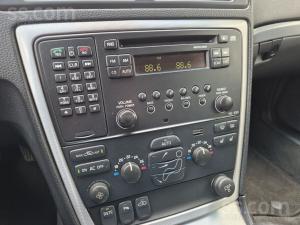Grey Volvo XC70 2006 in Riga, with an engine capacity of 2.40 L and mileage of 344 thousand km for 2850 €, photo 11 on AUTOMOTO.COM.LV