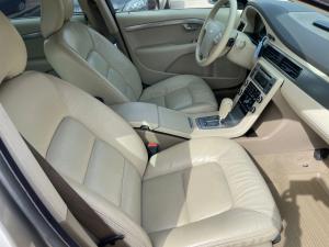 Grey Volvo XC70 2007 in Riga, with an engine capacity of 2.40 L and mileage of 413 thousand km for 6750 €, photo 5 on AUTOMOTO.COM.LV