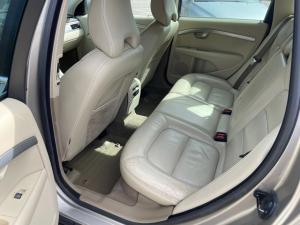 Grey Volvo XC70 2007 in Riga, with an engine capacity of 2.40 L and mileage of 413 thousand km for 6750 €, photo 6 on AUTOMOTO.COM.LV