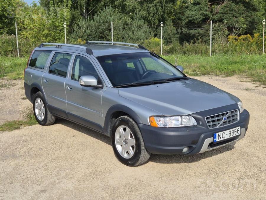 Pelēks Volvo XC70 2007 Rīga, ar dzinēja tilpumu 2.40 L un nobraukumu 272 tūkst. km par 4350 €, foto 3 vietnē AUTOMOTO.COM.LV
