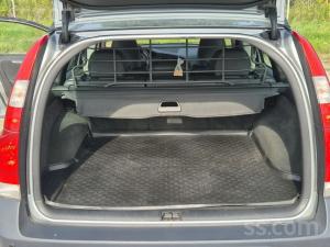 Pelēks Volvo XC70 2007 Rīga, ar dzinēja tilpumu 2.40 L un nobraukumu 272 tūkst. km par 4350 €, foto 16 vietnē AUTOMOTO.COM.LV
