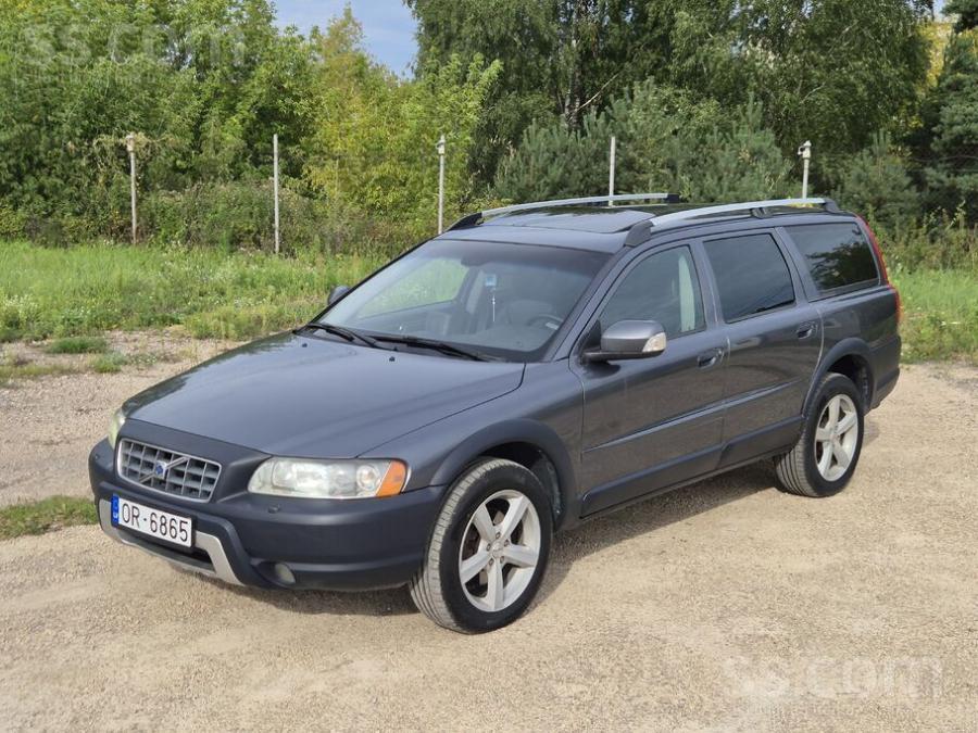 Grey Volvo XC70 2007 in Riga, with an engine capacity of 2.40 L and mileage of 353 thousand km for 3750 €, photo 1 on AUTOMOTO.COM.LV