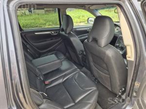 Grey Volvo XC70 2007 in Riga, with an engine capacity of 2.40 L and mileage of 353 thousand km for 3750 €, photo 9 on AUTOMOTO.COM.LV