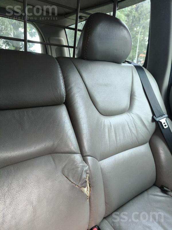 Pelēks Volvo XC70 2007 Rīga, ar dzinēja tilpumu 2.40 L un nobraukumu 506 tūkst. km par 3500 €, foto 7 vietnē AUTOMOTO.COM.LV