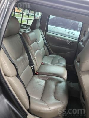 Grey Volvo XC70 2007 in Riga, with an engine capacity of 2.40 L and mileage of 506 thousand km for 3500 €, photo 11 on AUTOMOTO.COM.LV