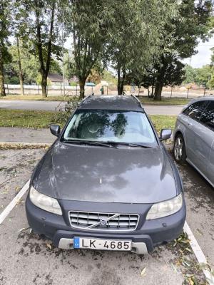 Grey Volvo XC70 2007 in Riga, with an engine capacity of 2.40 L and mileage of 506 thousand km for 3500 €, photo 13 on AUTOMOTO.COM.LV