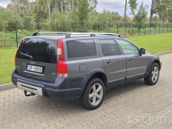 Pelēks Volvo XC70 2007 Rīga, ar dzinēja tilpumu 2.40 L un nobraukumu 353 tūkst. km par 3650 €, foto 4 vietnē AUTOMOTO.COM.LV