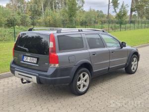 Grey Volvo XC70 2007 in Riga, with an engine capacity of 2.40 L and mileage of 353 thousand km for 3650 €, photo 4 on AUTOMOTO.COM.LV