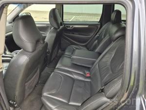 Grey Volvo XC70 2007 in Riga, with an engine capacity of 2.40 L and mileage of 353 thousand km for 3650 €, photo 9 on AUTOMOTO.COM.LV
