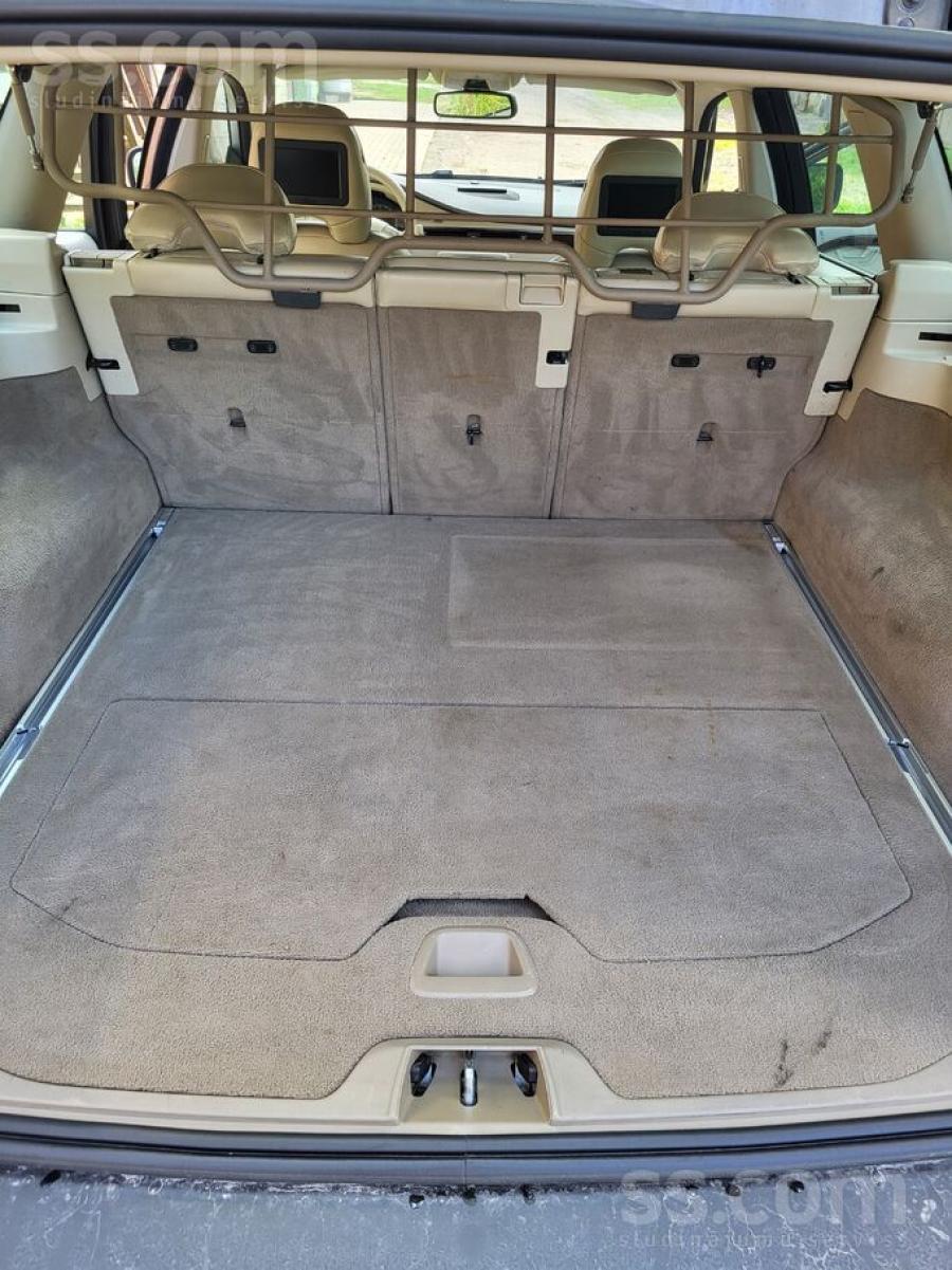 Pelēks Volvo XC70 2008 Jēkabpils, ar dzinēja tilpumu 2.40 L un nobraukumu 327 tūkst. km par 5200 €, foto 15 vietnē AUTOMOTO.COM.LV