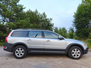 Grey Volvo XC70 2009 in Elektrenai, with an engine capacity of 2.40 L and mileage of 308 thousand km for 5600 €, photo 8 on AUTOMOTO.COM.LV