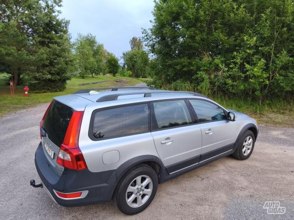 Grey Volvo XC70 2009 in Elektrenai, with an engine capacity of 2.40 L and mileage of 308 thousand km for 5600 €, photo 8 on AUTOMOTO.COM.LV