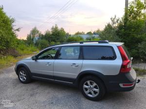 Grey Volvo XC70 2009 in Elektrenai, with an engine capacity of 2.40 L and mileage of 308 thousand km for 5600 €, photo 12 on AUTOMOTO.COM.LV
