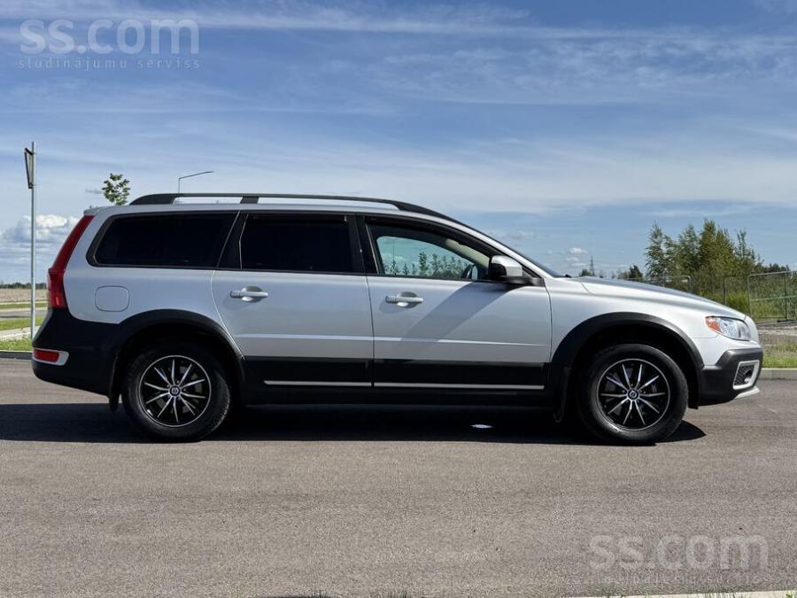 Pelēks Volvo XC70 2009 Liepāja, ar dzinēja tilpumu 2.40 L un nobraukumu 345 tūkst. km par 6600 €, foto 6 vietnē AUTOMOTO.COM.LV