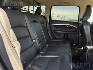 Pelēks Volvo XC70 2009 Liepāja, ar dzinēja tilpumu 2.40 L un nobraukumu 345 tūkst. km par 6600 €, foto 12 vietnē AUTOMOTO.COM.LV