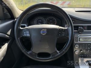 Pelēks Volvo XC70 2009 Liepāja, ar dzinēja tilpumu 2.40 L un nobraukumu 345 tūkst. km par 6600 €, foto 16 vietnē AUTOMOTO.COM.LV