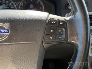 Pelēks Volvo XC70 2009 Liepāja, ar dzinēja tilpumu 2.40 L un nobraukumu 345 tūkst. km par 6600 €, foto 17 vietnē AUTOMOTO.COM.LV