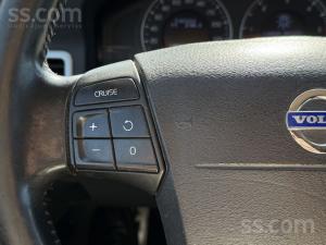 Pelēks Volvo XC70 2009 Liepāja, ar dzinēja tilpumu 2.40 L un nobraukumu 345 tūkst. km par 6600 €, foto 18 vietnē AUTOMOTO.COM.LV