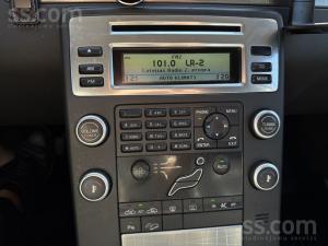 Pelēks Volvo XC70 2009 Liepāja, ar dzinēja tilpumu 2.40 L un nobraukumu 345 tūkst. km par 6600 €, foto 20 vietnē AUTOMOTO.COM.LV