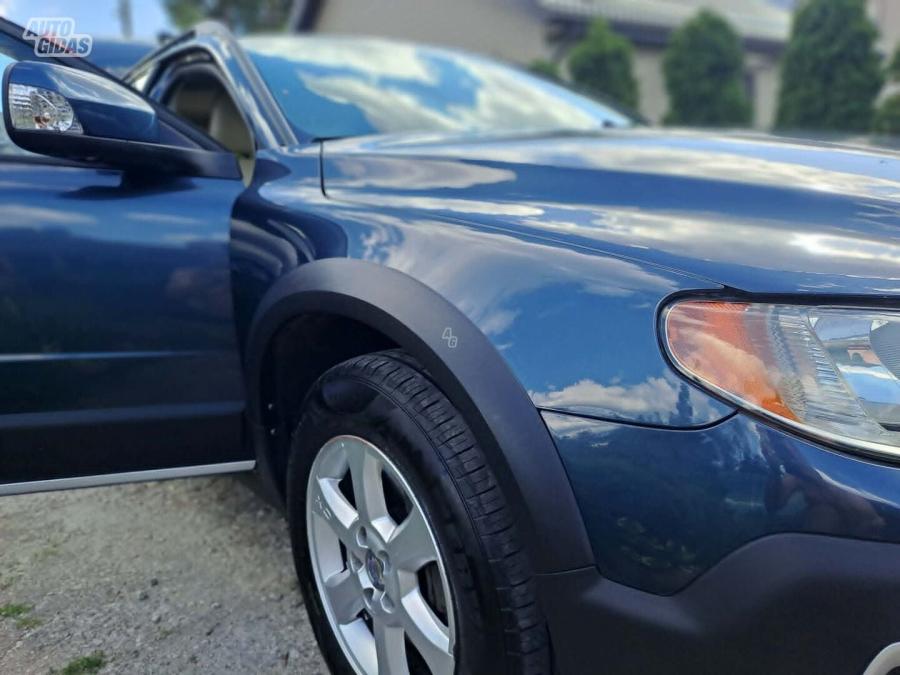 Grey Volvo XC70 2009 in Kazlu Ruda, with an engine capacity of 3.20 L and mileage of 266 thousand km for 5200 €, photo 3 on AUTOMOTO.COM.LV