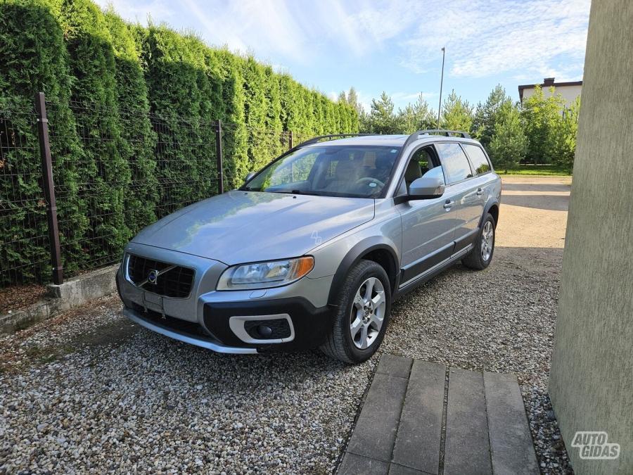 Grey Volvo XC70 2009 in Kaunas, with an engine capacity of 3.20 L and mileage of 130 thousand km for 5250 €, photo 1 on AUTOMOTO.COM.LV