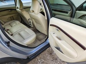 Grey Volvo XC70 2009 in Kaunas, with an engine capacity of 3.20 L and mileage of 130 thousand km for 5250 €, photo 16 on AUTOMOTO.COM.LV