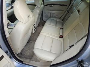 Grey Volvo XC70 2009 in Kaunas, with an engine capacity of 3.20 L and mileage of 130 thousand km for 5250 €, photo 18 on AUTOMOTO.COM.LV