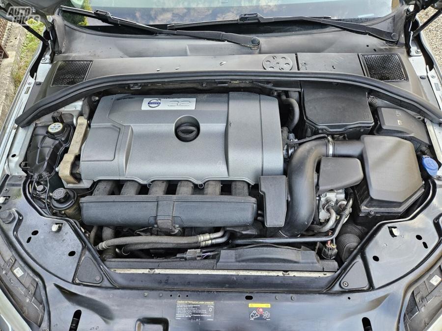 Grey Volvo XC70 2009 in Kaunas, with an engine capacity of 3.20 L and mileage of 130 thousand km for 5250 €, photo 25 on AUTOMOTO.COM.LV