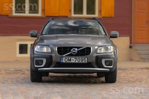 Pelēks Volvo XC70 2010 Jelgava, ar dzinēja tilpumu 2.40 L un nobraukumu 0 tūkst. km par 7990 €, foto 15 vietnē AUTOMOTO.COM.LV