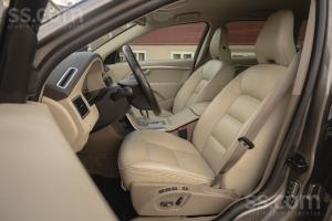 Pelēks Volvo XC70 2010 Jelgava, ar dzinēja tilpumu 2.40 L un nobraukumu 0 tūkst. km par 7990 €, foto 19 vietnē AUTOMOTO.COM.LV