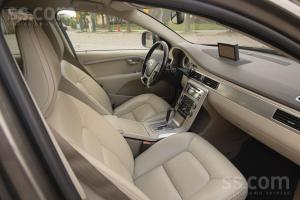 Pelēks Volvo XC70 2010 Jelgava, ar dzinēja tilpumu 2.40 L un nobraukumu 0 tūkst. km par 7990 €, foto 21 vietnē AUTOMOTO.COM.LV