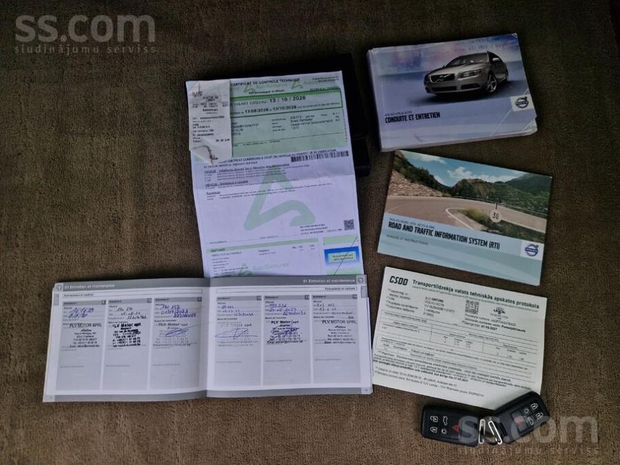 Pelēks Volvo XC70 2010 Jelgava, ar dzinēja tilpumu 2.40 L un nobraukumu 0 tūkst. km par 7990 €, foto 25 vietnē AUTOMOTO.COM.LV