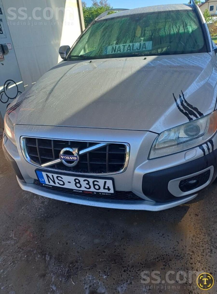 Pelēks Volvo XC70 2010 Jūrmala, ar dzinēja tilpumu 2.40 L un nobraukumu 286 tūkst. km par 6980 €, foto 3 vietnē AUTOMOTO.COM.LV