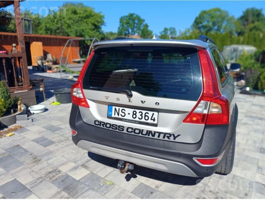 Pelēks Volvo XC70 2010 Jūrmala, ar dzinēja tilpumu 2.40 L un nobraukumu 286 tūkst. km par 6980 €, foto 7 vietnē AUTOMOTO.COM.LV