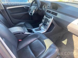 Pelēks Volvo XC70 2012 Rīga, ar dzinēja tilpumu 2.40 L un nobraukumu 370 tūkst. km par 8400 €, foto 20 vietnē AUTOMOTO.COM.LV