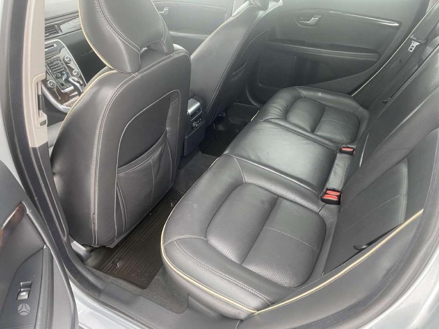 Pelēks Volvo XC70 2014 Šauļi, ar dzinēja tilpumu 2.40 L un nobraukumu 299 tūkst. km par 13400 €, foto 6 vietnē AUTOMOTO.COM.LV