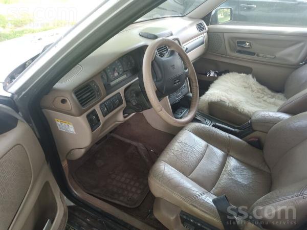 Pelēks Volvo XC70 1999 Jelgava, ar dzinēja tilpumu 2.40 L un nobraukumu 280 tūkst. km par 3500 €, foto 3 vietnē AUTOMOTO.COM.LV