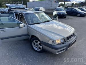 Pelēks Volvo XC70 2000 Rīga, ar dzinēja tilpumu 2.40 L un nobraukumu 177 tūkst. km par 3750 €, foto 7 vietnē AUTOMOTO.COM.LV