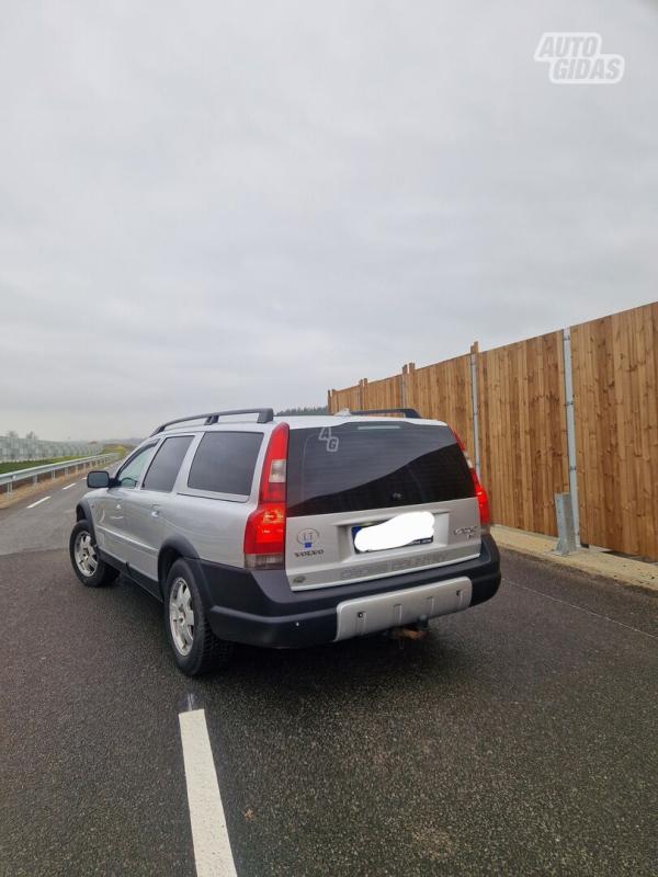 Grey Volvo XC70 2001 in Marijampole, with an engine capacity of 2.40 L and mileage of 245 thousand km for 950 €, photo 3 on AUTOMOTO.COM.LV