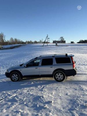Grey Volvo XC70 2001 in Plunge, with an engine capacity of 2.49 L and mileage of 239 thousand km for 2400 €, photo 16 on AUTOMOTO.COM.LV