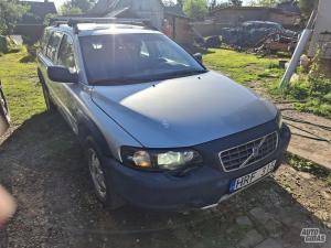 Pelēks Volvo XC70 2001 Kauņa, ar dzinēja tilpumu 2.40 L un nobraukumu 366 tūkst. km par 2200 €, foto  vietnē AUTOMOTO.COM.LV