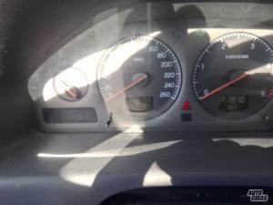 Grey Volvo XC70 2001 in Kaunas, with an engine capacity of 2.40 L and mileage of 366 thousand km for 2200 €, photo 6 on AUTOMOTO.COM.LV