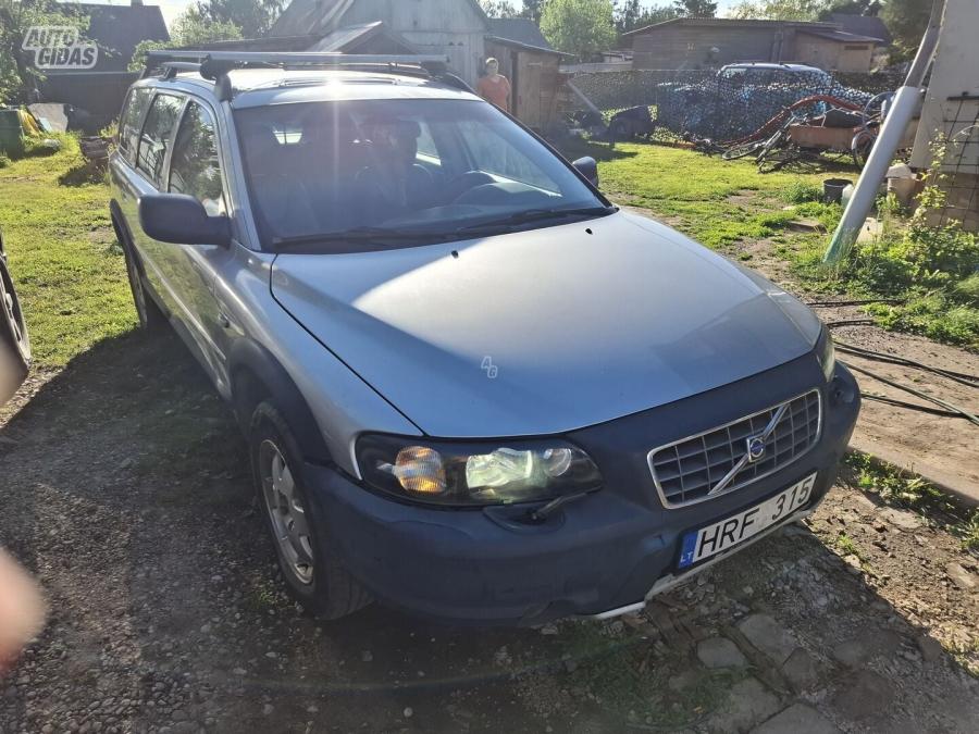 Grey Volvo XC70 2001 in Kaunas, with an engine capacity of 2.40 L and mileage of 366 thousand km for 2200 €, photo 7 on AUTOMOTO.COM.LV