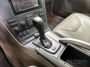 Серый Вольво ХС70 2001 в Рига, объемом двигателя 2.40 л и пробегом 327 тыс. км за 3900 €, фото 20 на AUTOMOTO.COM.LV