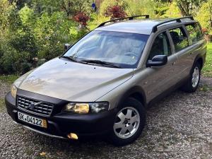 Grey Volvo XC70 2001 in Riga, with an engine capacity of 2.40 L and mileage of 327 thousand km for 3600 €, photo 6 on AUTOMOTO.COM.LV