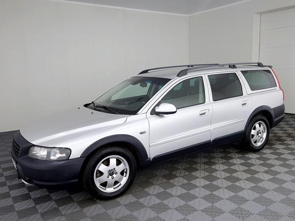 Grey Volvo XC70 2002 in Tallinn, with an engine capacity of 2.40 L and mileage of 352 thousand km for 1799 €, photo 2 on AUTOMOTO.COM.LV