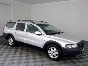 Grey Volvo XC70 2002 in Tallinn, with an engine capacity of 2.40 L and mileage of 352 thousand km for 1799 €, photo 9 on AUTOMOTO.COM.LV
