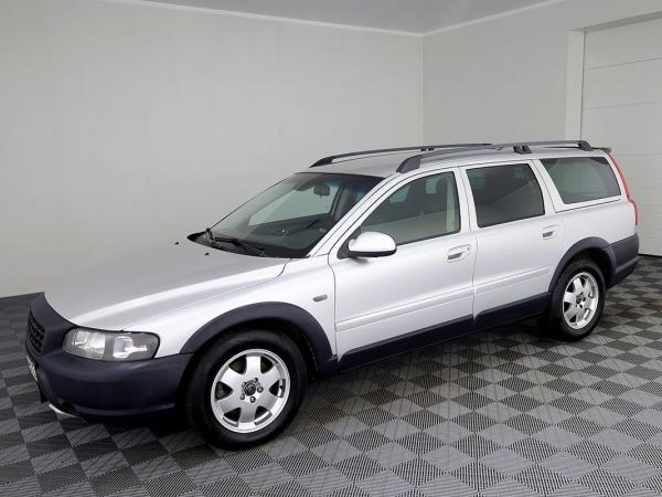 Grey Volvo XC70 2002 in Tallinn, with an engine capacity of 2.40 L and mileage of 352 thousand km for 1799 €, photo 9 on AUTOMOTO.COM.LV
