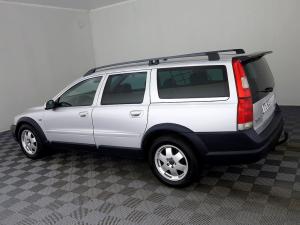 Grey Volvo XC70 2002 in Tallinn, with an engine capacity of 2.40 L and mileage of 352 thousand km for 1799 €, photo 12 on AUTOMOTO.COM.LV